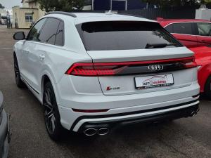Balts Audi SQ8 2021 Viļņa, ar dzinēja tilpumu 4.00 L un nobraukumu 112 tūkst. km par 53800 €, foto 5 vietnē AUTOMOTO.COM.LV