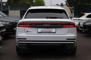 Balts Audi SQ8 2021 Viļņa, ar dzinēja tilpumu 4.00 L un nobraukumu 112 tūkst. km par 53800 €, foto 6 vietnē AUTOMOTO.COM.LV