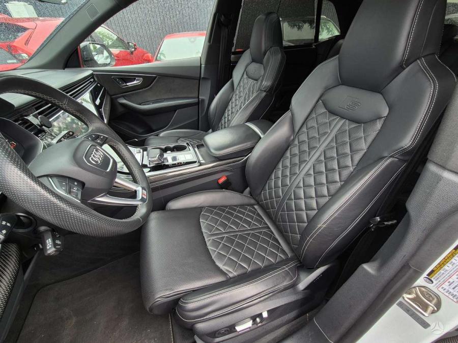 Balts Audi SQ8 2021 Viļņa, ar dzinēja tilpumu 4.00 L un nobraukumu 112 tūkst. km par 53800 €, foto 8 vietnē AUTOMOTO.COM.LV