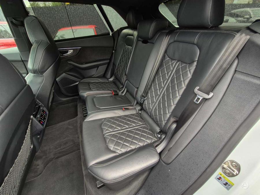 Balts Audi SQ8 2021 Viļņa, ar dzinēja tilpumu 4.00 L un nobraukumu 112 tūkst. km par 53800 €, foto 9 vietnē AUTOMOTO.COM.LV