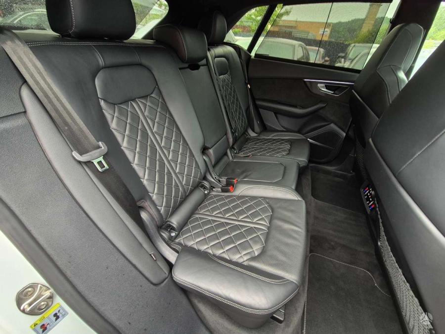 Balts Audi SQ8 2021 Viļņa, ar dzinēja tilpumu 4.00 L un nobraukumu 112 tūkst. km par 53800 €, foto 10 vietnē AUTOMOTO.COM.LV