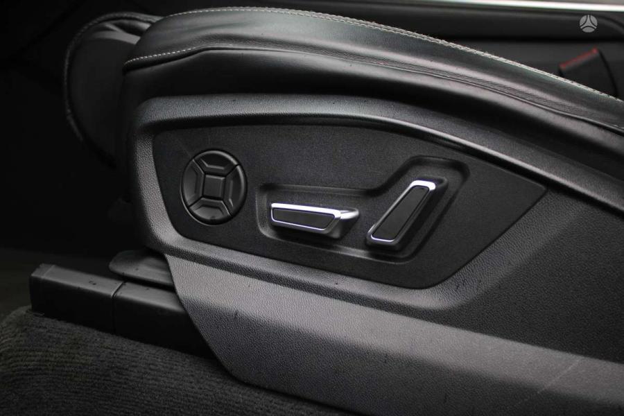 Balts Audi SQ8 2021 Viļņa, ar dzinēja tilpumu 4.00 L un nobraukumu 112 tūkst. km par 53800 €, foto 29 vietnē AUTOMOTO.COM.LV