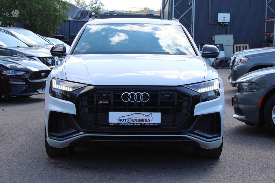 White Audi SQ8 2021 in Vilnius, with an engine capacity of 4.00 L and mileage of 112 thousand km for 52800 €, photo 3 on AUTOMOTO.COM.LV