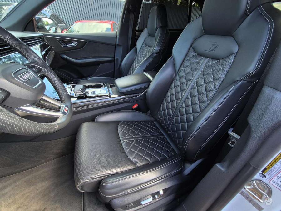 White Audi SQ8 2021 in Vilnius, with an engine capacity of 4.00 L and mileage of 112 thousand km for 52800 €, photo 9 on AUTOMOTO.COM.LV