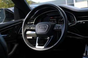 White Audi SQ8 2021 in Vilnius, with an engine capacity of 4.00 L and mileage of 112 thousand km for 52800 €, photo 16 on AUTOMOTO.COM.LV
