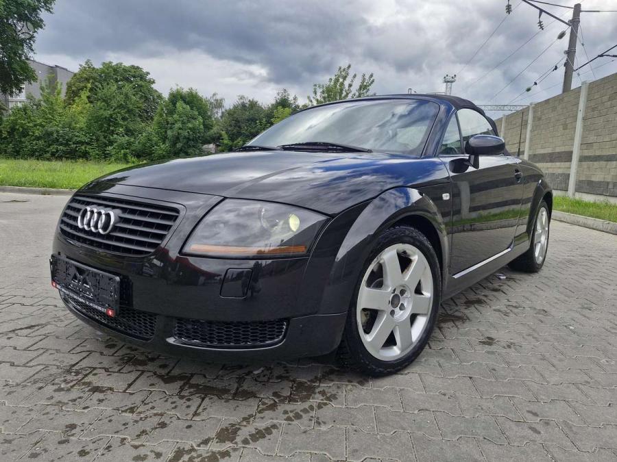Black Audi TT 2001 in Vilnius, with an engine capacity of 1.78 L and mileage of 235 thousand km for 4750 €, photo 1 on AUTOMOTO.COM.LV