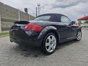 Melns Audi TT 2001 Viļņa, ar dzinēja tilpumu 1.78 L un nobraukumu 235 tūkst. km par 4750 €, foto 3 vietnē AUTOMOTO.COM.LV