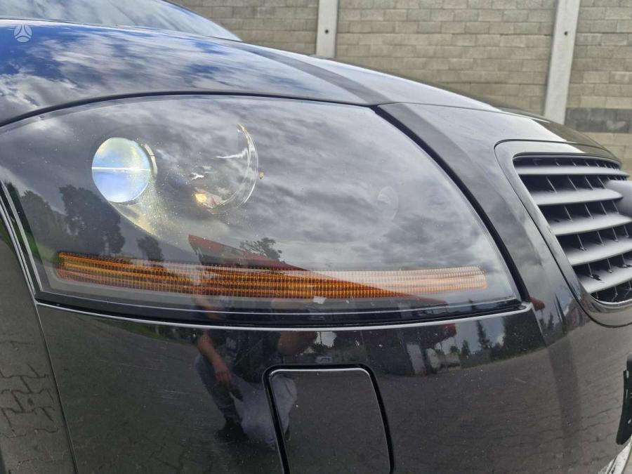 Melns Audi TT 2001 Viļņa, ar dzinēja tilpumu 1.78 L un nobraukumu 235 tūkst. km par 4750 €, foto 6 vietnē AUTOMOTO.COM.LV