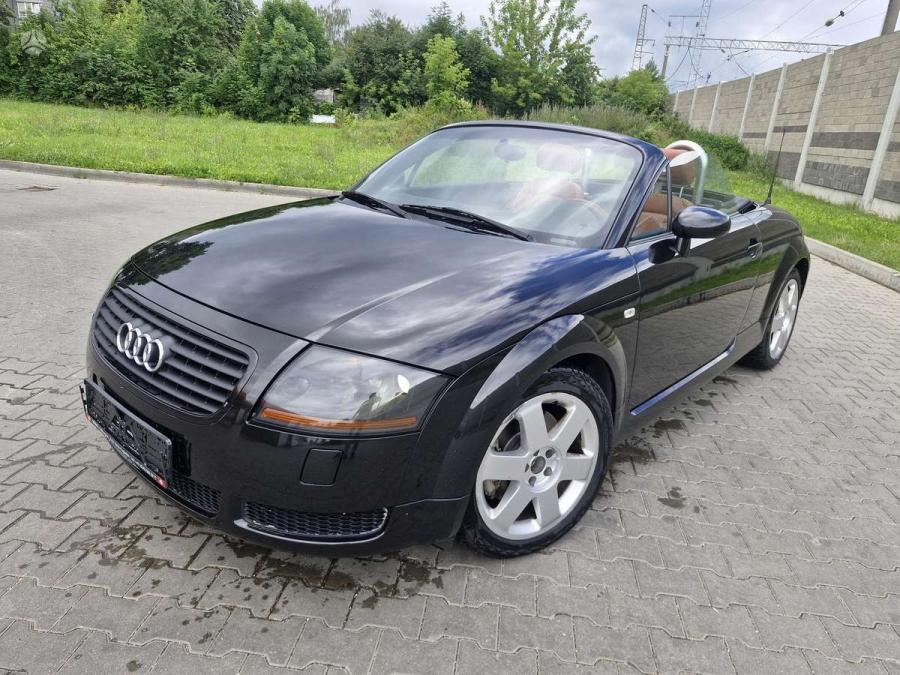 Melns Audi TT 2001 Viļņa, ar dzinēja tilpumu 1.78 L un nobraukumu 235 tūkst. km par 4750 €, foto 7 vietnē AUTOMOTO.COM.LV