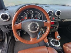 Melns Audi TT 2001 Viļņa, ar dzinēja tilpumu 1.78 L un nobraukumu 235 tūkst. km par 4750 €, foto 12 vietnē AUTOMOTO.COM.LV