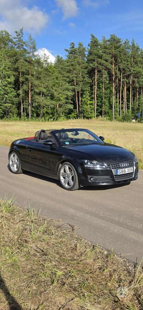 Black Audi TT 2008 in Vilnius, with an engine capacity of 1.98 L and mileage of 208 thousand km for 9900 €, photo 2 on AUTOMOTO.COM.LV