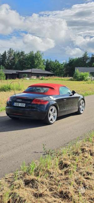 Black Audi TT 2008 in Vilnius, with an engine capacity of 1.98 L and mileage of 208 thousand km for 9900 €, photo 5 on AUTOMOTO.COM.LV