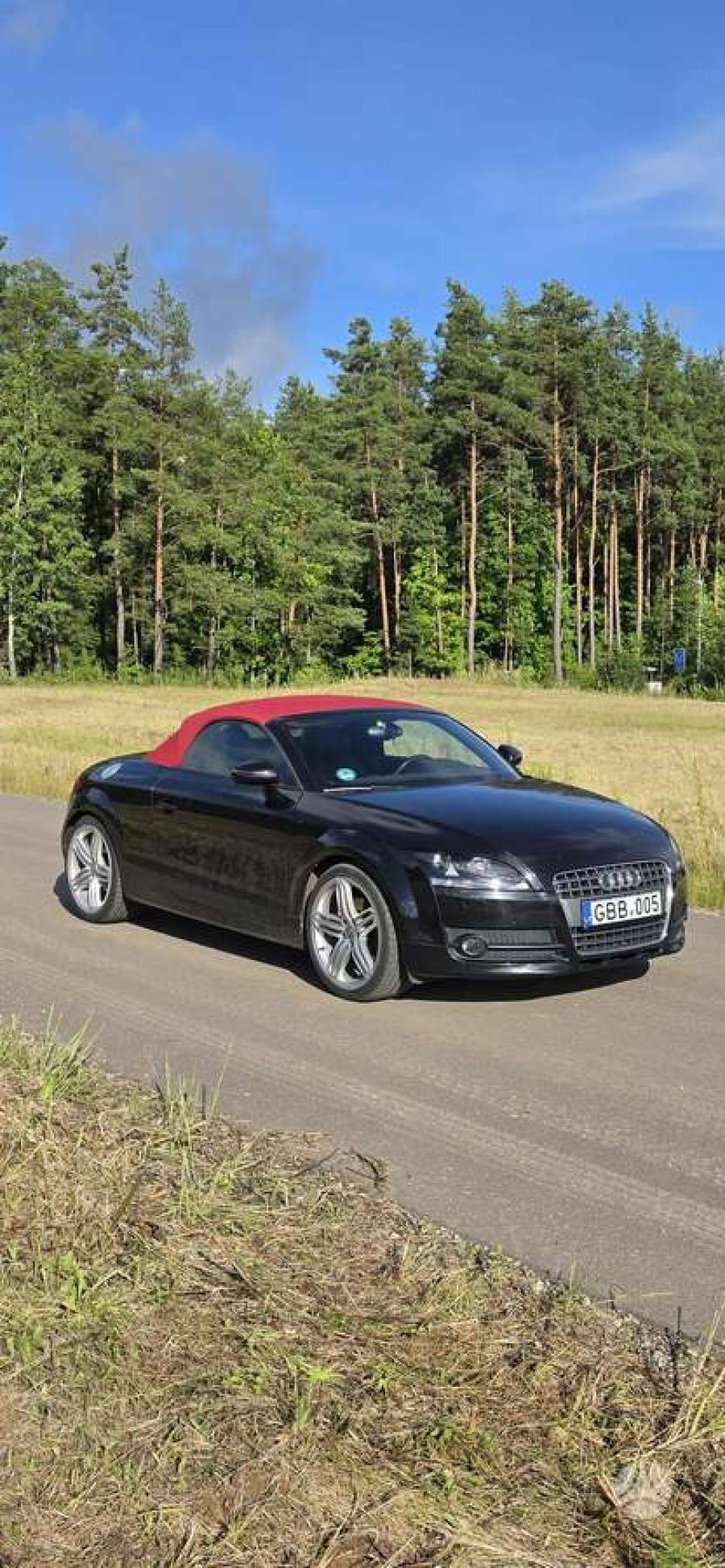Black Audi TT 2008 in Vilnius, with an engine capacity of 1.98 L and mileage of 208 thousand km for 9900 €, photo 8 on AUTOMOTO.COM.LV