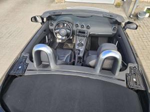 Black Audi TT 2009 in Ukmerge, with an engine capacity of 1.80 L and mileage of 225 thousand km for 5300 €, photo 6 on AUTOMOTO.COM.LV