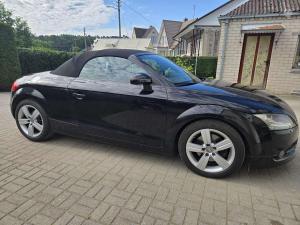 Black Audi TT 2009 in Ukmerge, with an engine capacity of 1.80 L and mileage of 225 thousand km for 5300 €, photo 13 on AUTOMOTO.COM.LV