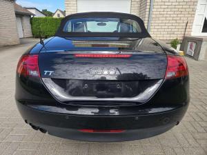 Black Audi TT 2009 in Ukmerge, with an engine capacity of 1.80 L and mileage of 225 thousand km for 5300 €, photo 14 on AUTOMOTO.COM.LV