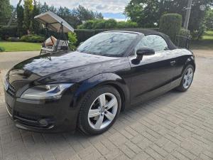 Black Audi TT 2009 in Ukmerge, with an engine capacity of 1.80 L and mileage of 225 thousand km for 5300 €, photo 16 on AUTOMOTO.COM.LV