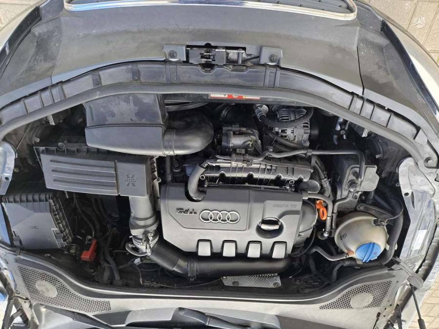 Black Audi TT 2009 in Ukmerge, with an engine capacity of 1.80 L and mileage of 225 thousand km for 5300 €, photo 17 on AUTOMOTO.COM.LV