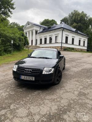 Melns Audi TT 1999 Viļņa, ar dzinēja tilpumu 1.80 L un nobraukumu 232 tūkst. km par 3500 €, foto  vietnē AUTOMOTO.COM.LV