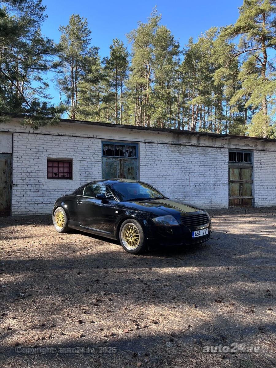 Melns Audi TT 2000 Tallina, ar dzinēja tilpumu 1.80 L un nobraukumu 321 tūkst. km par 5000 €, foto 1 vietnē AUTOMOTO.COM.LV