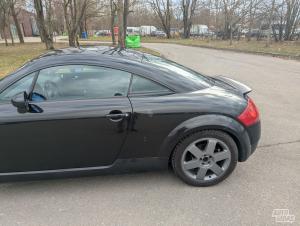 Black Audi TT 2000 in Kaunas, with an engine capacity of 1.80 L and mileage of 350 thousand km for 3200 €, photo 4 on AUTOMOTO.COM.LV