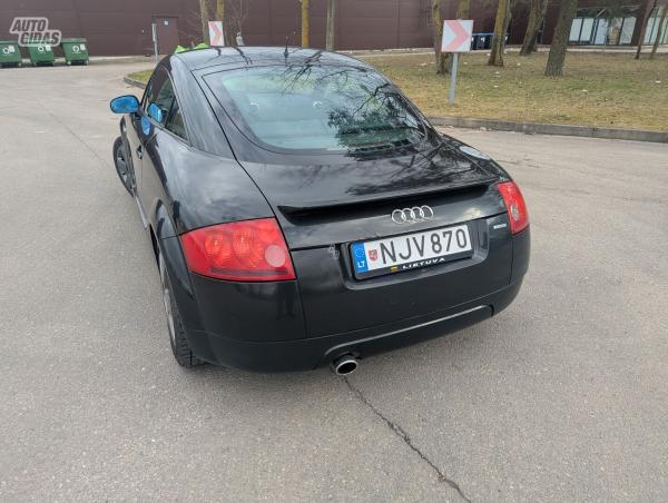 Black Audi TT 2000 in Kaunas, with an engine capacity of 1.80 L and mileage of 350 thousand km for 3200 €, photo 4 on AUTOMOTO.COM.LV