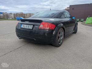 Black Audi TT 2000 in Kaunas, with an engine capacity of 1.80 L and mileage of 350 thousand km for 3200 €, photo 6 on AUTOMOTO.COM.LV