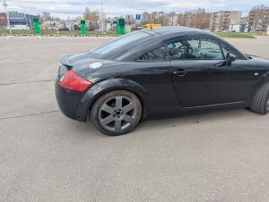Black Audi TT 2000 in Kaunas, with an engine capacity of 1.80 L and mileage of 350 thousand km for 3200 €, photo 7 on AUTOMOTO.COM.LV