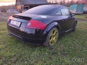 Melns Audi TT 2000 Cēsis, ar dzinēja tilpumu 1.80 L un nobraukumu 294 tūkst. km par 3400 €, foto 4 vietnē AUTOMOTO.COM.LV