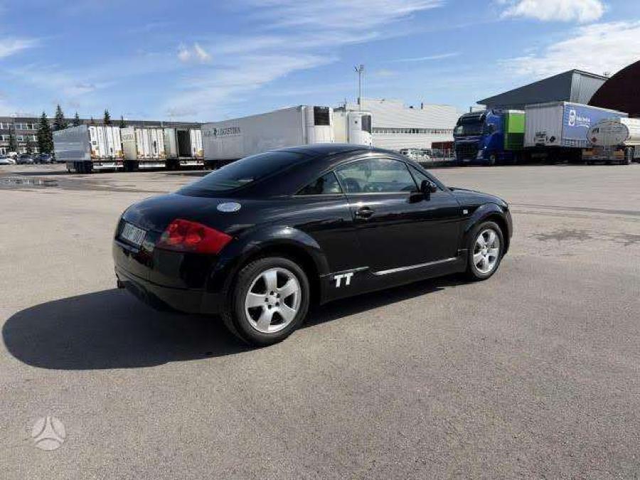 Melns Audi TT 2000 Klaipėda, ar dzinēja tilpumu 1.78 L un nobraukumu 267 tūkst. km par 2750 €, foto 5 vietnē AUTOMOTO.COM.LV