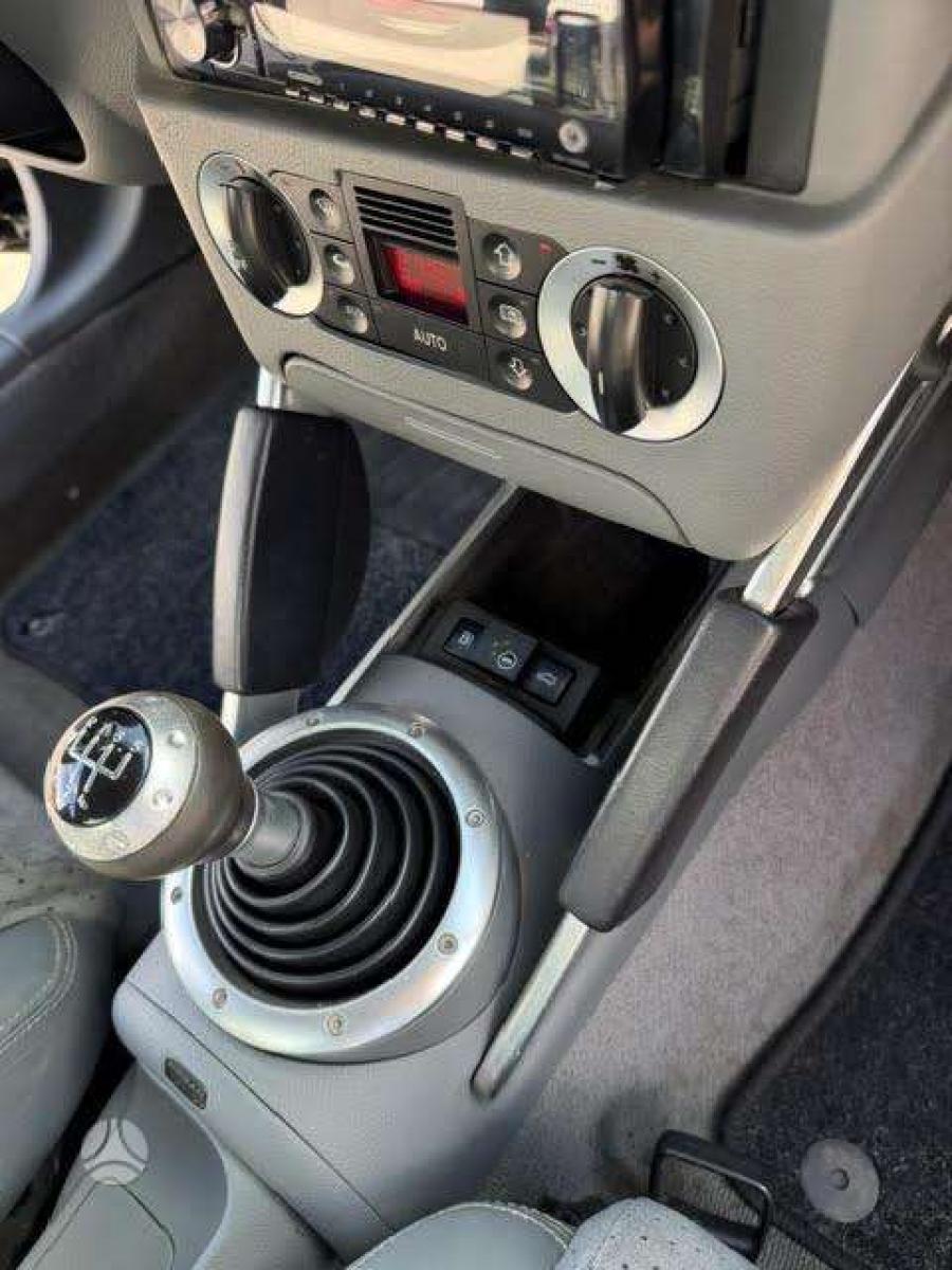 Melns Audi TT 2000 Klaipėda, ar dzinēja tilpumu 1.78 L un nobraukumu 267 tūkst. km par 2750 €, foto 10 vietnē AUTOMOTO.COM.LV
