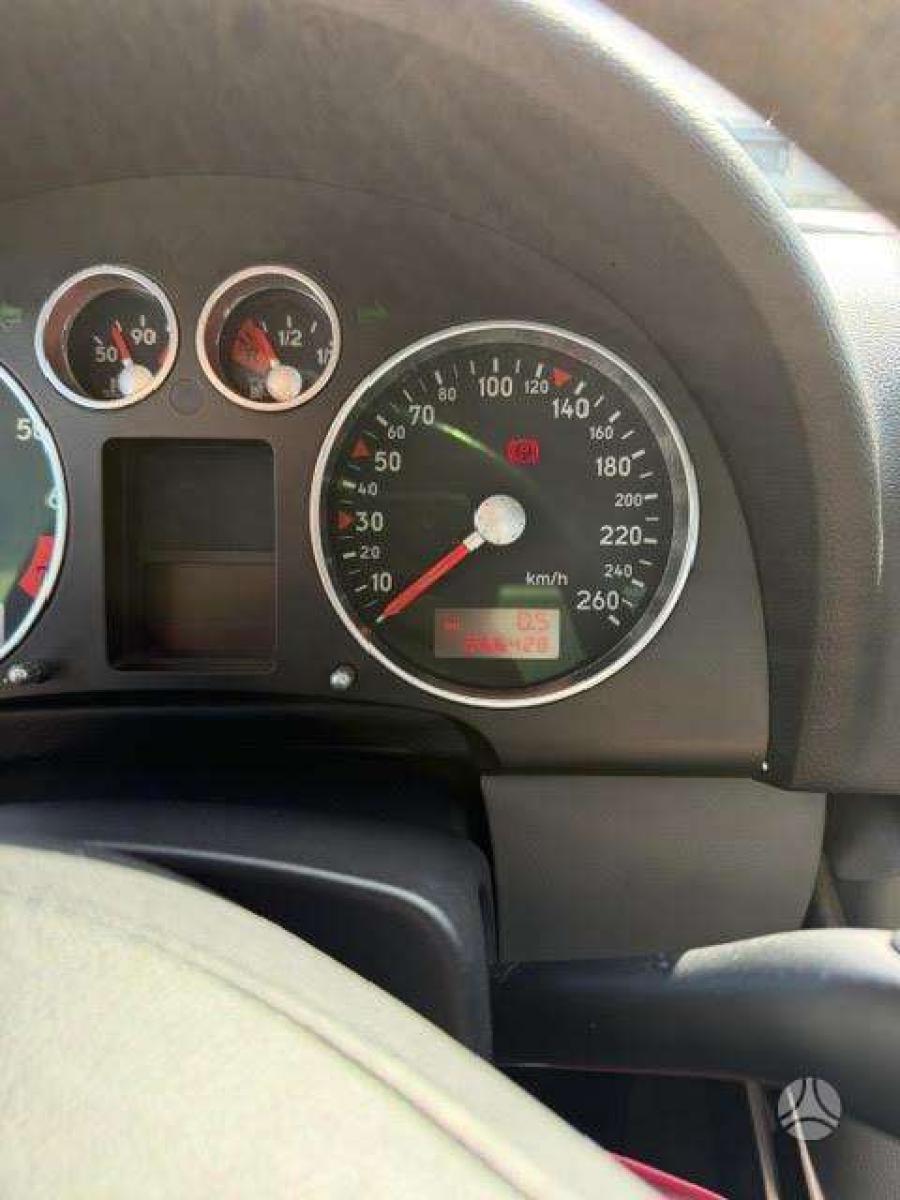 Melns Audi TT 2000 Klaipėda, ar dzinēja tilpumu 1.78 L un nobraukumu 267 tūkst. km par 2750 €, foto 12 vietnē AUTOMOTO.COM.LV