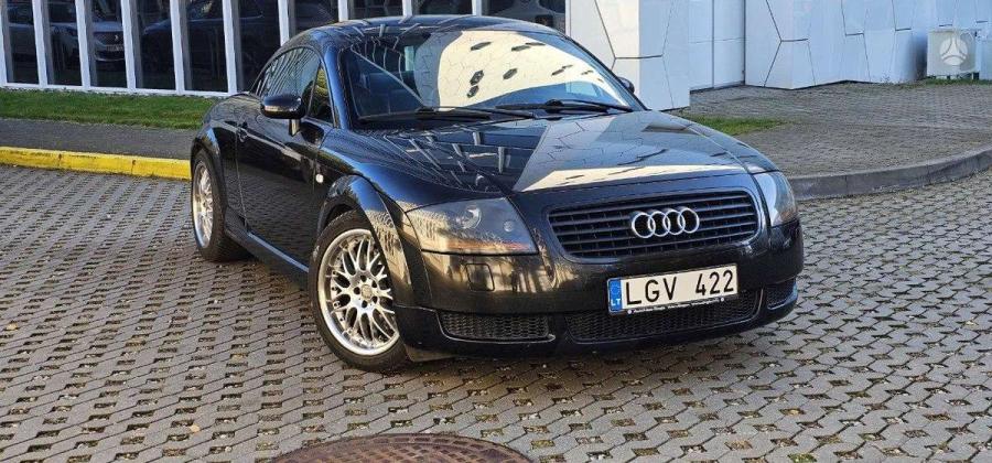 Black Audi TT 2001 in Vilnius, with an engine capacity of 1.78 L and mileage of 300 thousand km for 3700 €, photo 1 on AUTOMOTO.COM.LV
