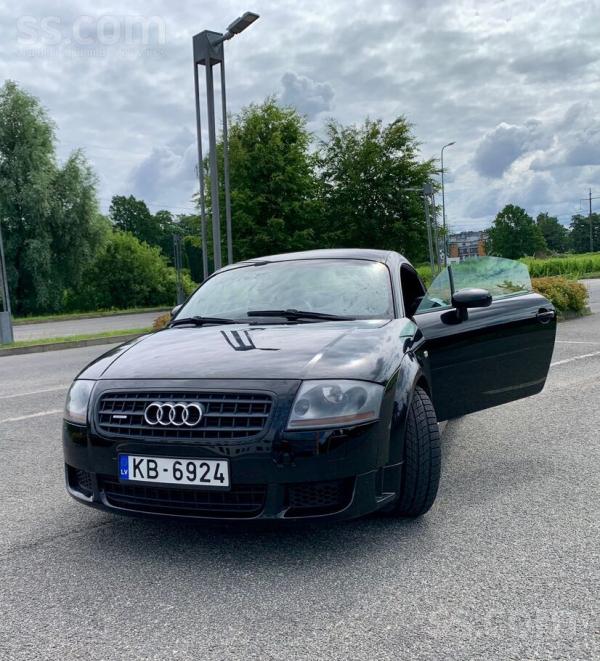 Melns Audi TT 2004 Rīga, ar dzinēja tilpumu 3.20 L un nobraukumu 247 tūkst. km par 6250 €, foto 1 vietnē AUTOMOTO.COM.LV