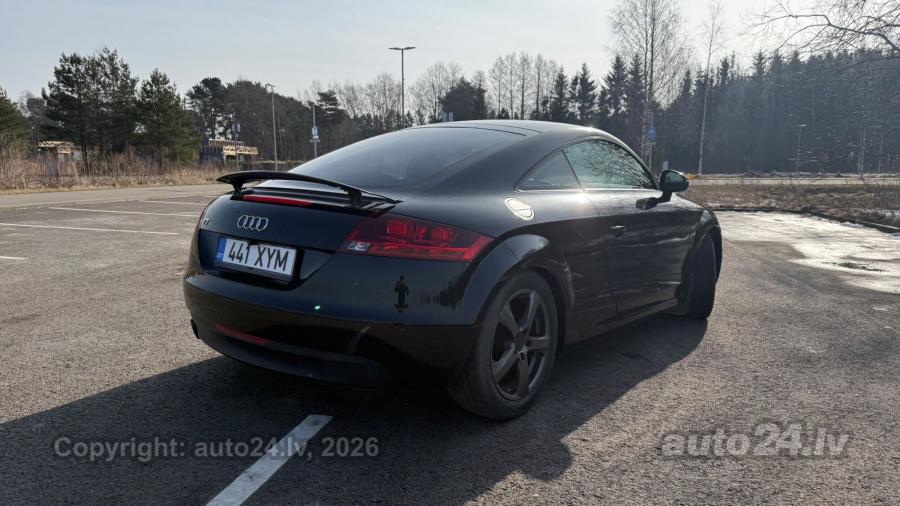 Melns Audi TT 2007 Tallina, ar dzinēja tilpumu 2.00 L un nobraukumu 330 tūkst. km par 6500 €, foto 6 vietnē AUTOMOTO.COM.LV