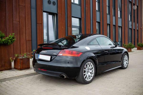 Black Audi TT 2007 in Kaunas, with an engine capacity of 3.19 L and mileage of 198 thousand km for 7200 €, photo 4 on AUTOMOTO.COM.LV
