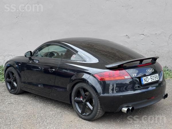 Melns Audi TT 2008 Rīga, ar dzinēja tilpumu 2.00 L un nobraukumu 329 tūkst. km par 8490 €, foto 4 vietnē AUTOMOTO.COM.LV