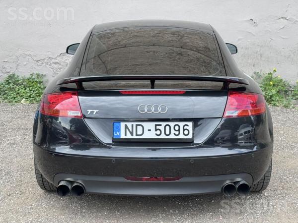 Melns Audi TT 2008 Rīga, ar dzinēja tilpumu 2.00 L un nobraukumu 329 tūkst. km par 8490 €, foto 5 vietnē AUTOMOTO.COM.LV