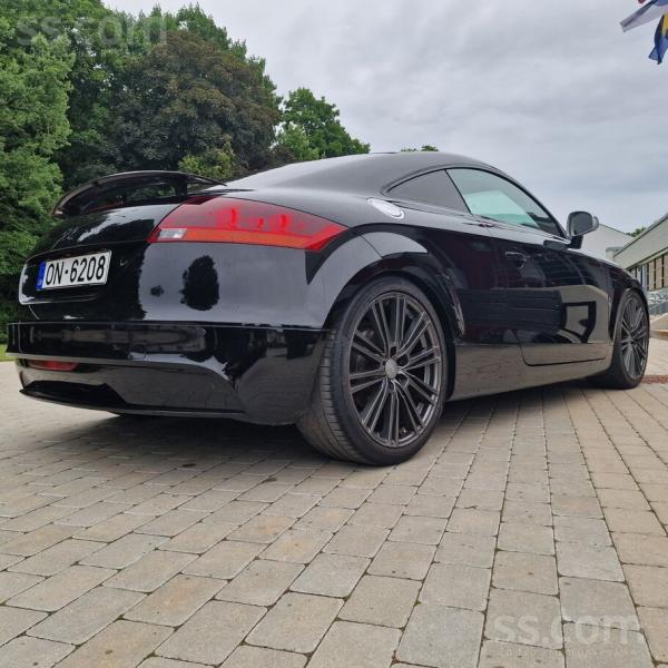 Black Audi TT 2008 in Riga, with an engine capacity of 2.00 L and mileage of 260 thousand km for 8300 €, photo 4 on AUTOMOTO.COM.LV