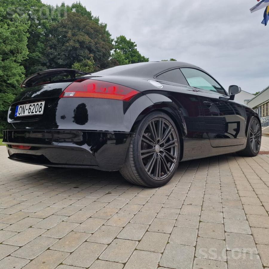 Black Audi TT 2008 in Riga, with an engine capacity of 2.00 L and mileage of 260 thousand km for 8300 €, photo 5 on AUTOMOTO.COM.LV