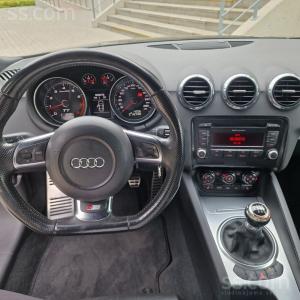 Black Audi TT 2008 in Riga, with an engine capacity of 2.00 L and mileage of 260 thousand km for 8300 €, photo 9 on AUTOMOTO.COM.LV