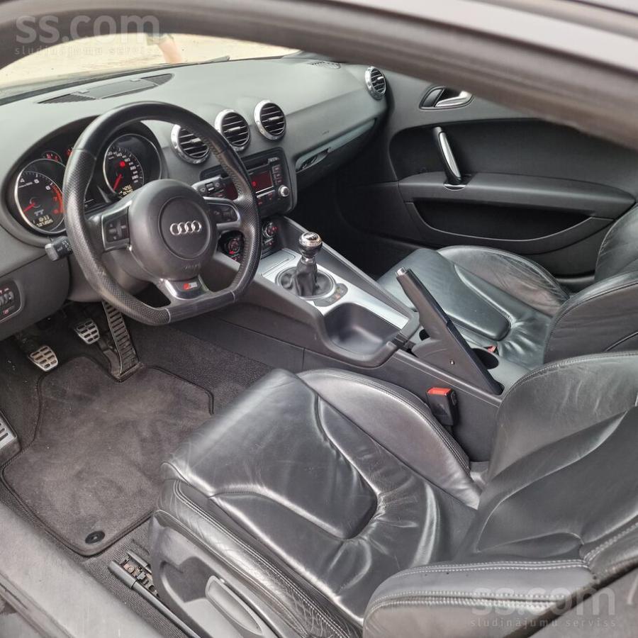 Black Audi TT 2008 in Riga, with an engine capacity of 2.00 L and mileage of 260 thousand km for 8300 €, photo 10 on AUTOMOTO.COM.LV