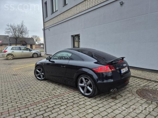 Melns Audi TT 2009 Tukums, ar dzinēja tilpumu 2.00 L un nobraukumu 301 tūkst. km par 8990 €, foto 2 vietnē AUTOMOTO.COM.LV