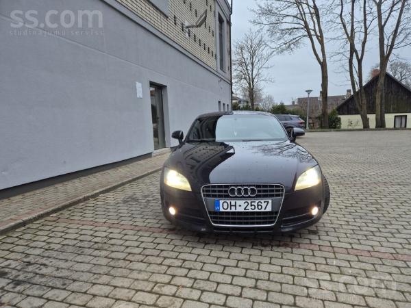 Melns Audi TT 2009 Tukums, ar dzinēja tilpumu 2.00 L un nobraukumu 301 tūkst. km par 8990 €, foto 6 vietnē AUTOMOTO.COM.LV