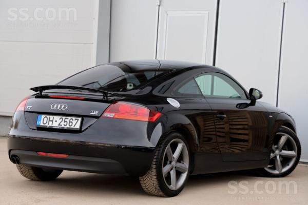 Black Audi TT 2009 in Tukums, with an engine capacity of 2.00 L and mileage of 301 thousand km for 7950 €, photo 3 on AUTOMOTO.COM.LV