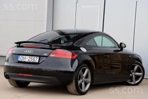 Melns Audi TT 2009 Tukums, ar dzinēja tilpumu 2.00 L un nobraukumu 301 tūkst. km par 7950 €, foto 4 vietnē AUTOMOTO.COM.LV