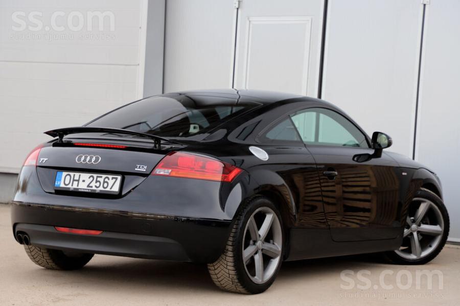 Melns Audi TT 2009 Tukums, ar dzinēja tilpumu 2.00 L un nobraukumu 301 tūkst. km par 7950 €, foto 4 vietnē AUTOMOTO.COM.LV