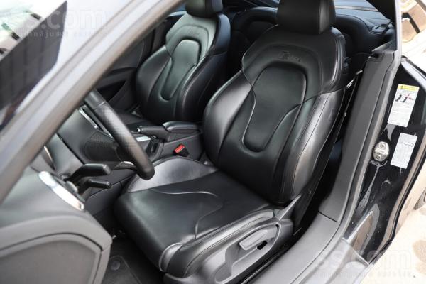 Black Audi TT 2009 in Tukums, with an engine capacity of 2.00 L and mileage of 301 thousand km for 7950 €, photo 7 on AUTOMOTO.COM.LV