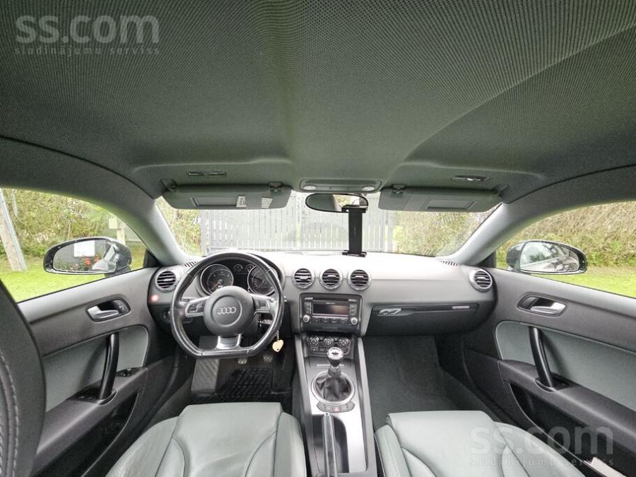 Melns Audi TT 2009 Rīga, ar dzinēja tilpumu 2.00 L un nobraukumu 309 tūkst. km par 7600 €, foto 3 vietnē AUTOMOTO.COM.LV
