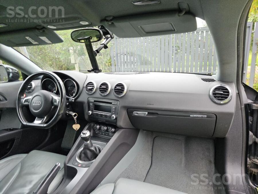 Melns Audi TT 2009 Rīga, ar dzinēja tilpumu 2.00 L un nobraukumu 309 tūkst. km par 7600 €, foto 7 vietnē AUTOMOTO.COM.LV